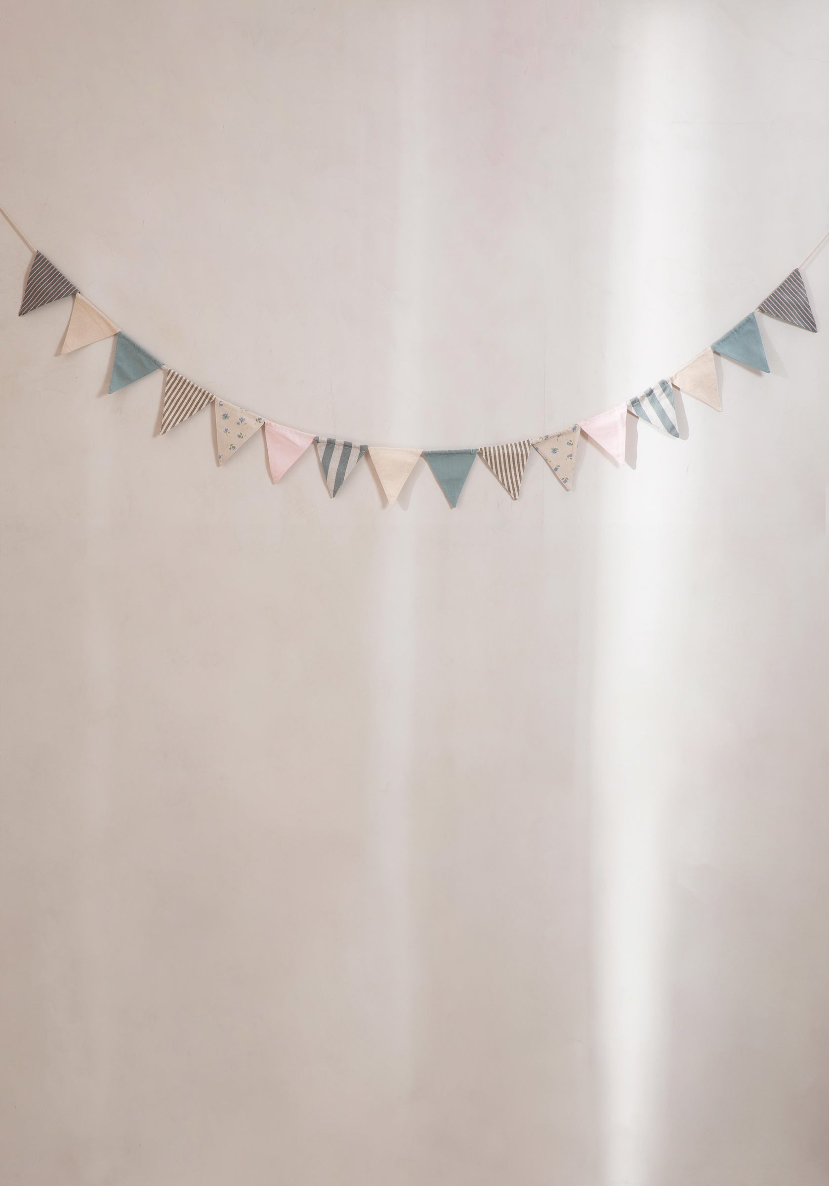 Bunting - Joyful Strings – Aplito